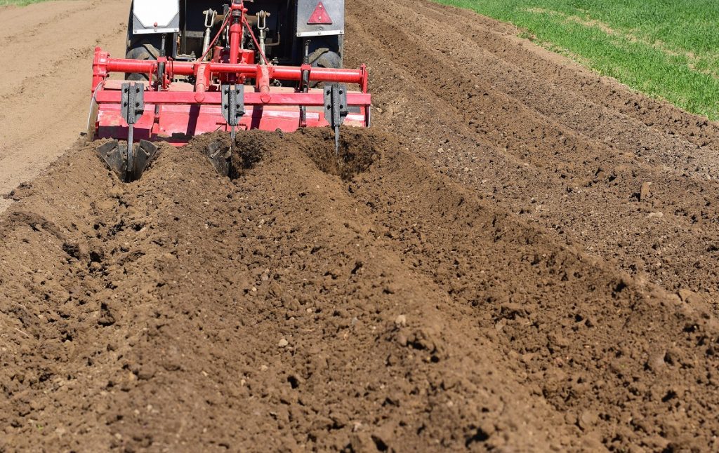 Breaking Ground: Pros and Cons of No-Till Farming | Cropaia